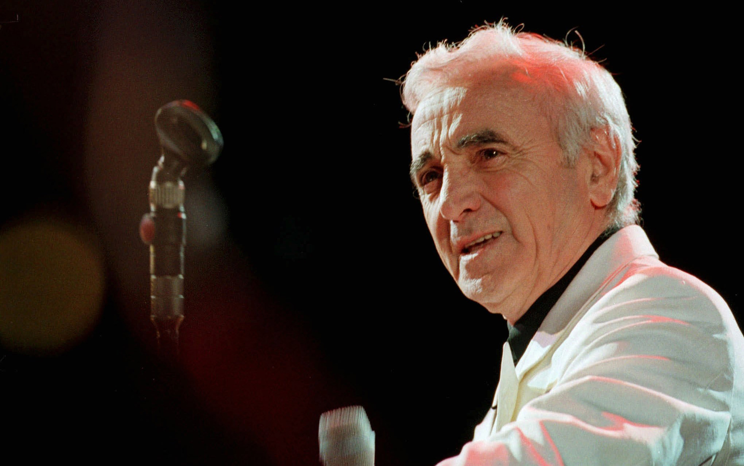 Les incontournables: Charles Aznavour | LangMAG di Sanoma Italia